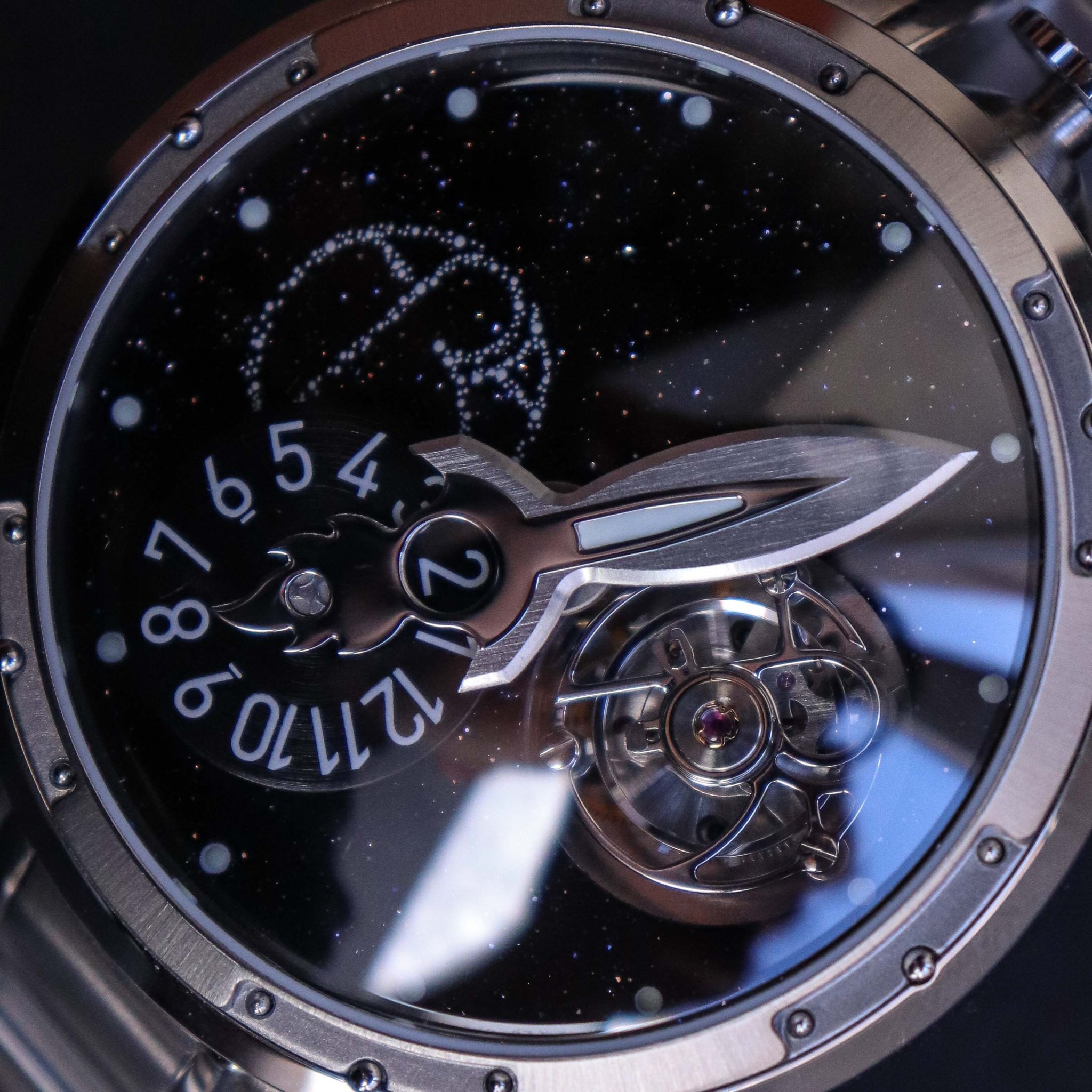 Era Timepieces Hyperion (Review) – World’s First Wandering Hour ...