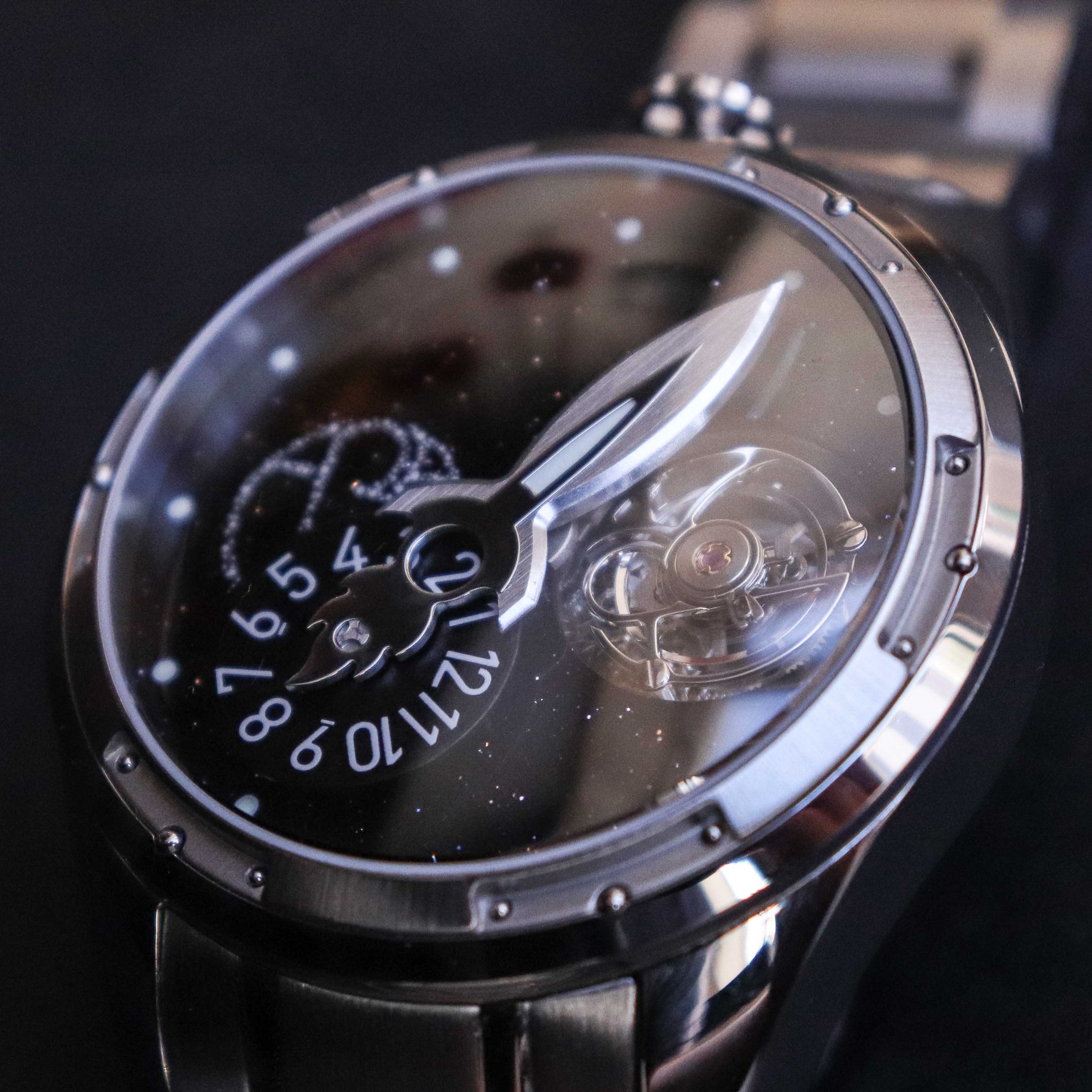 Era Timepieces Hyperion (Review) – World’s First Wandering Hour ...