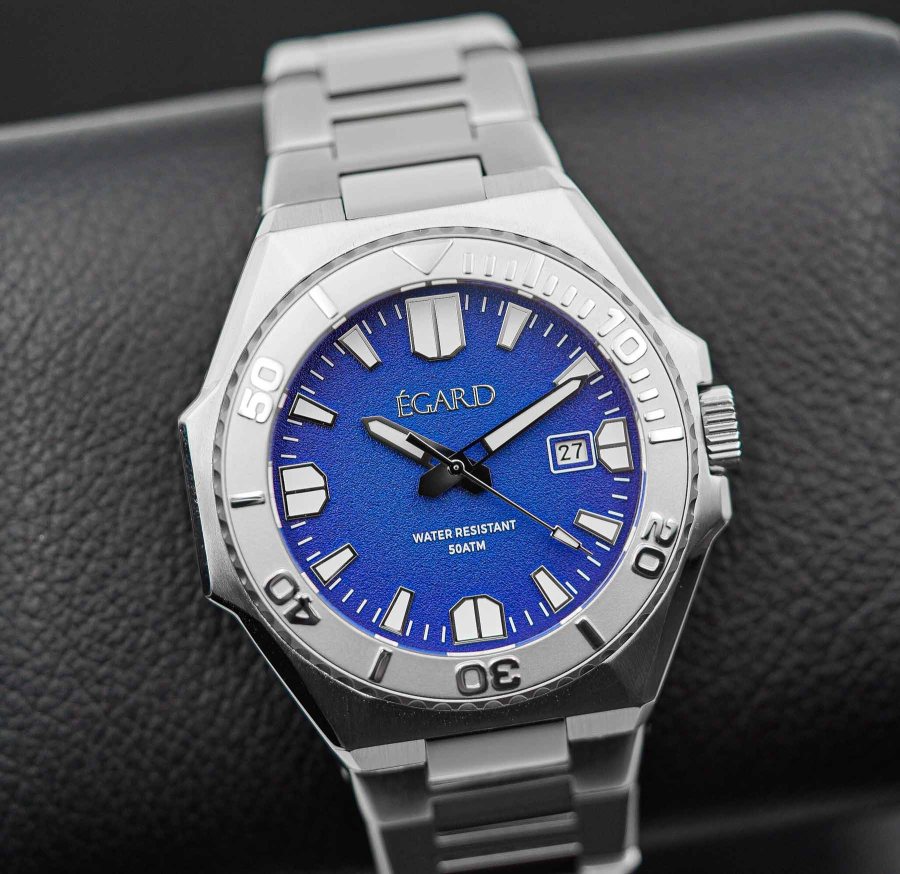 Égard King Ocean Aqua (Review) – Bold Design, Uneven Execution ...