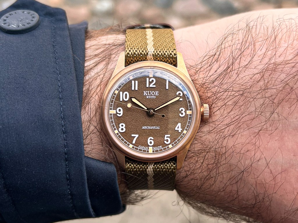 Kuoe Old Smith Bronze 35mm ref.90-002 (Review) – A Vintage Spirit in a ...