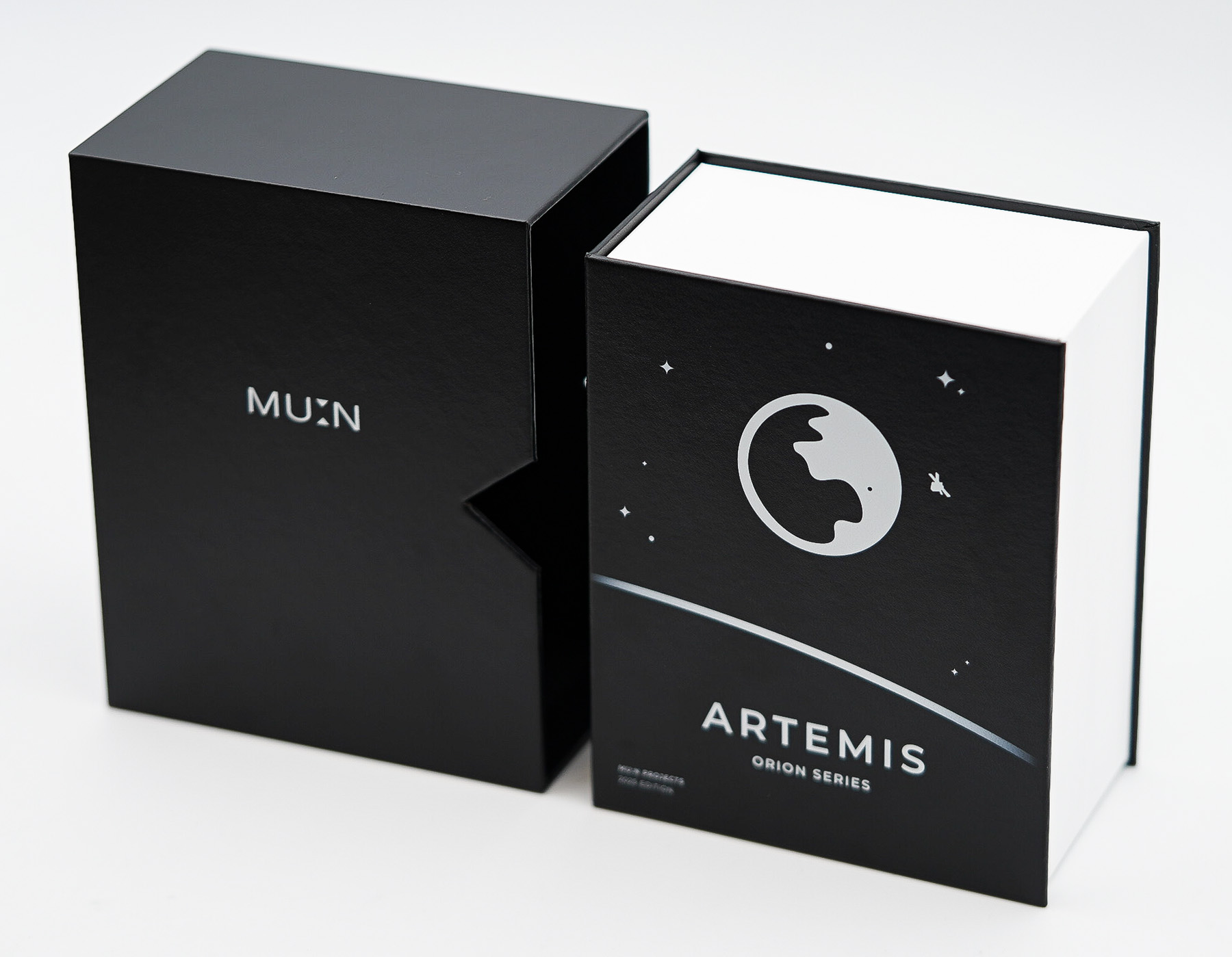 Mu:n Orion Moonphase (Review) – Out of This World! – KaminskyBlog